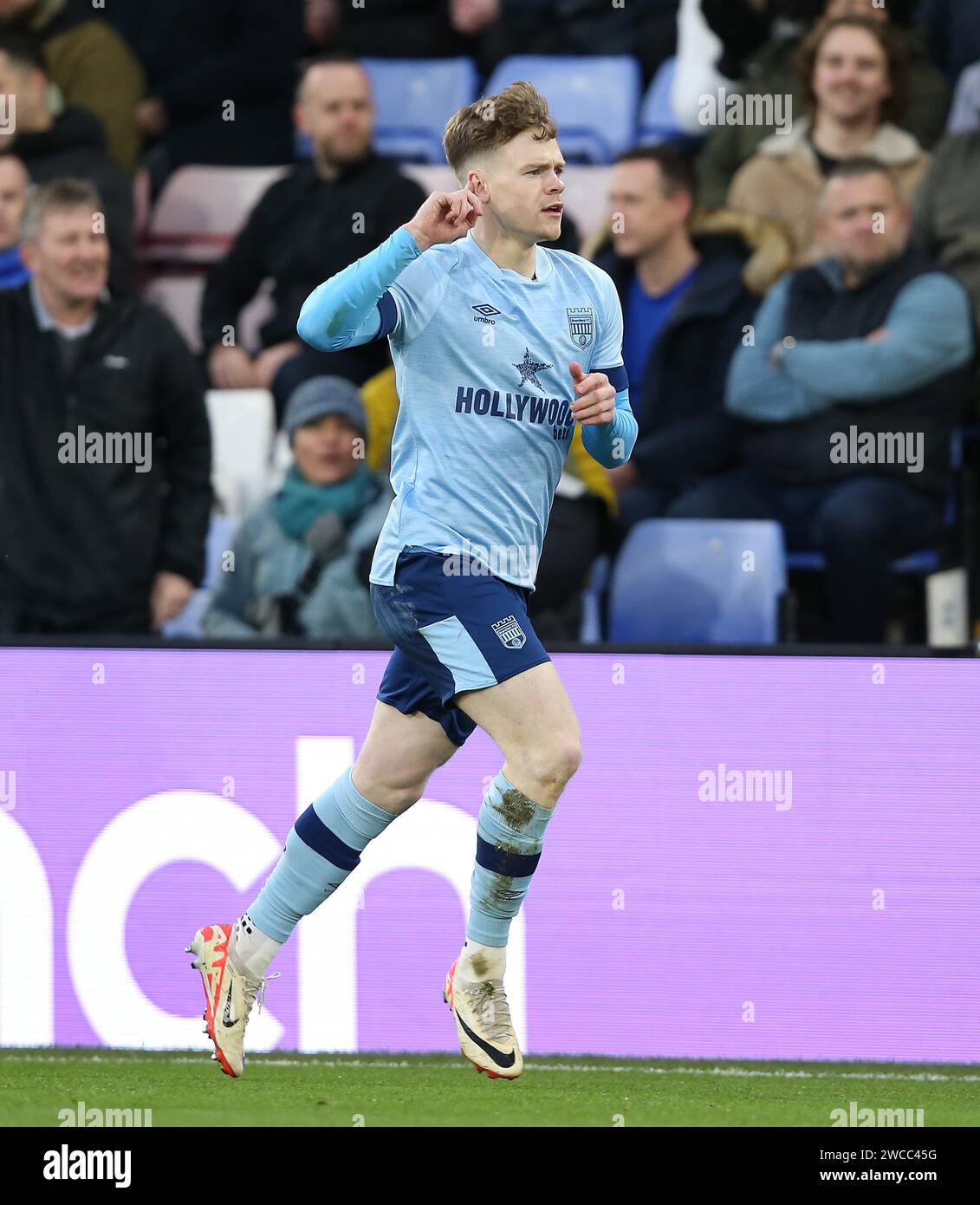 GOAL 1-0, Keane Lewis-Potter of Brentford goal celebration. - Crystal ...