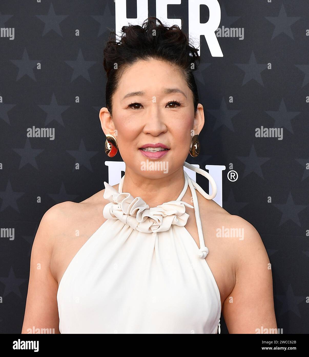 Santa Monica, California. January 14, 2024, Sandra Oh attends the 29th ...