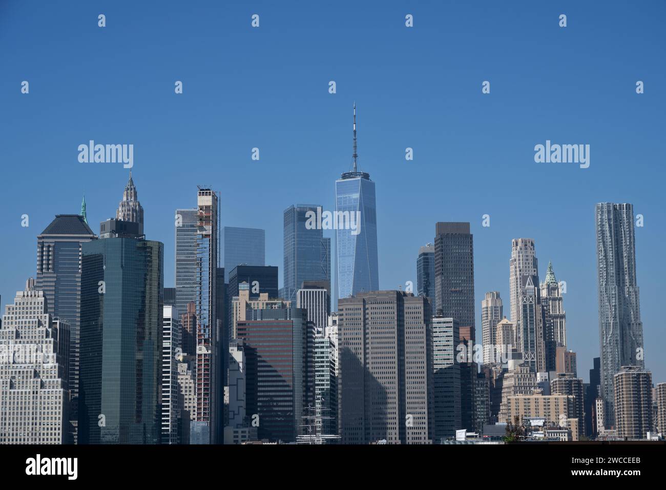 Condominium tower lower manhattan hi-res stock photography and images ...