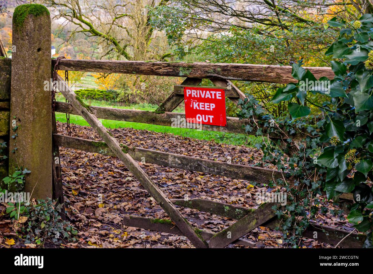Keep out hi-res stock photography and images - Alamy