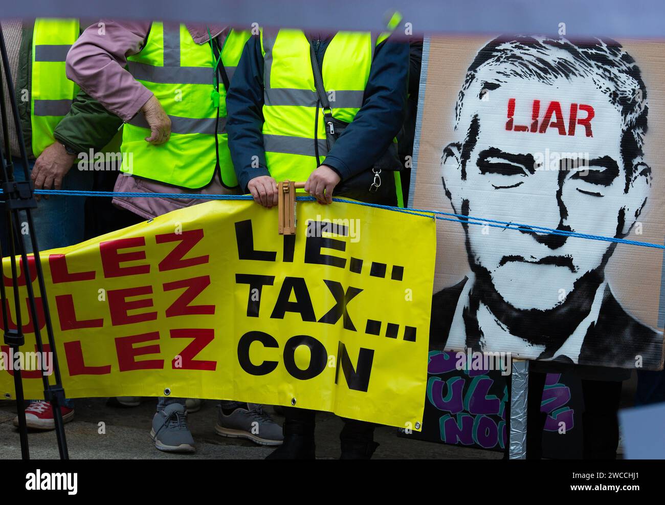 Protesters gather during an anti-ULEZ expansion protest around ...