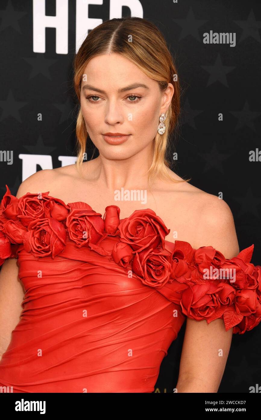 SANTA MONICA, CALIFORNIA - JANUARY 14: Margot Robbie attends the 29th ...