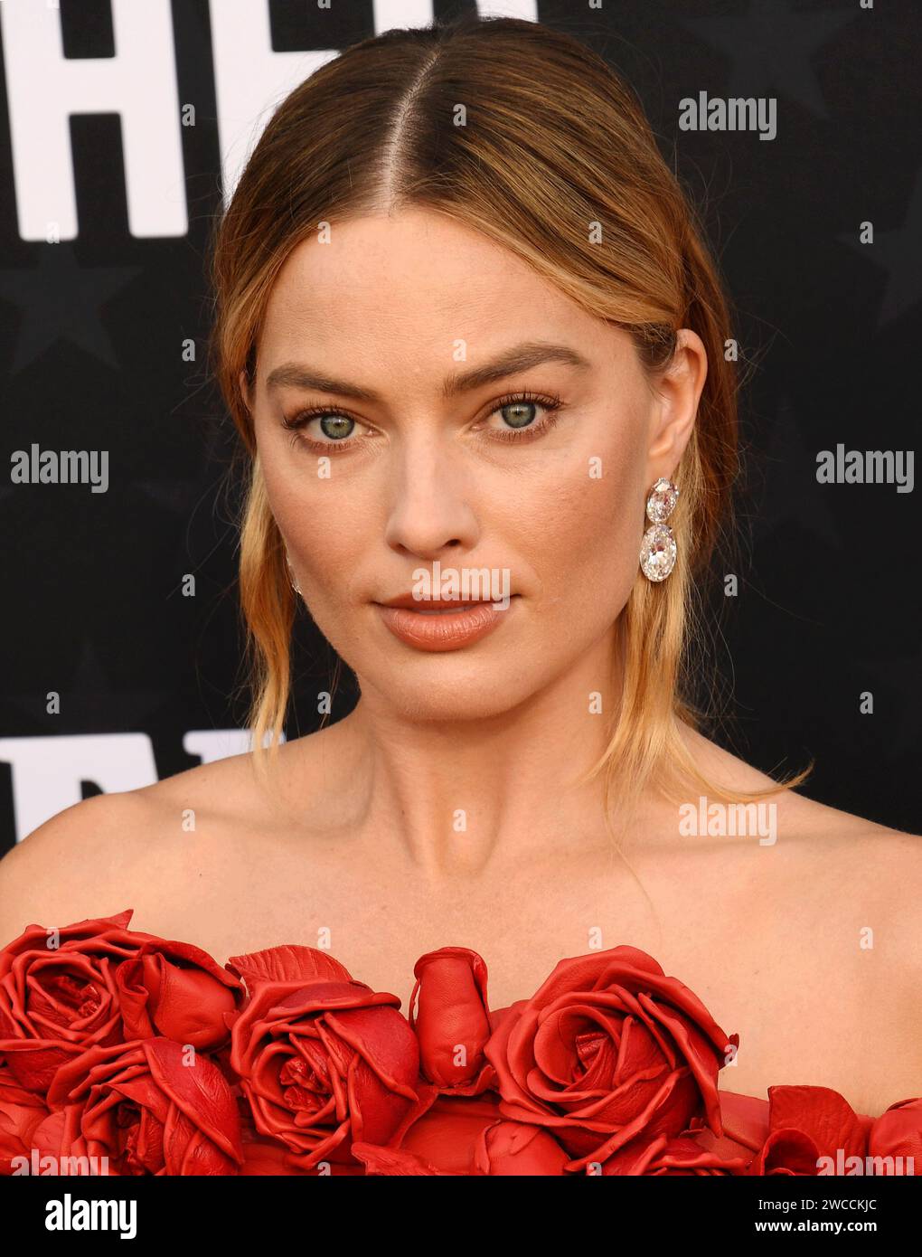 SANTA MONICA, CALIFORNIA - JANUARY 14: Margot Robbie attends the 29th ...