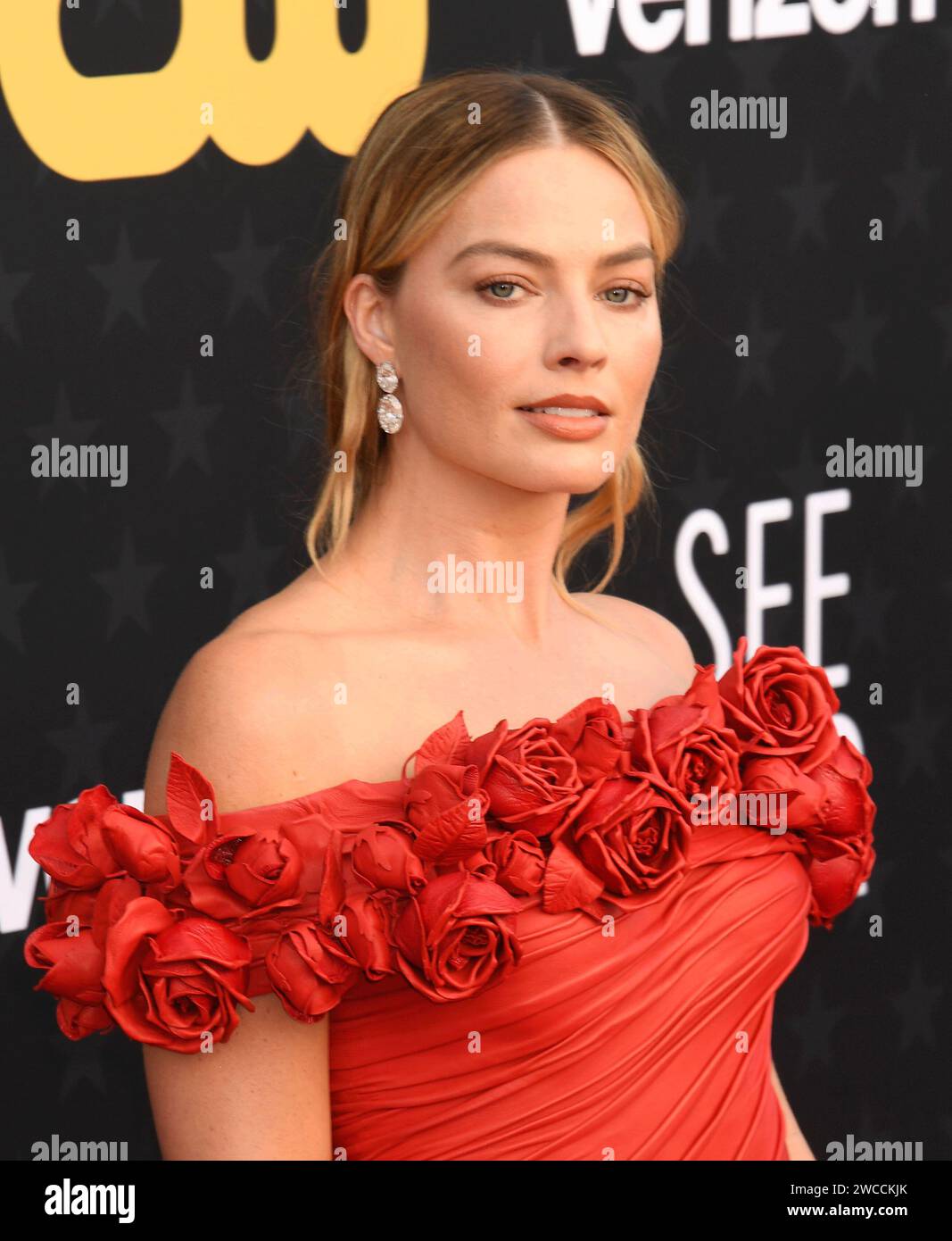 SANTA MONICA, CALIFORNIA - JANUARY 14: Margot Robbie attends the 29th ...