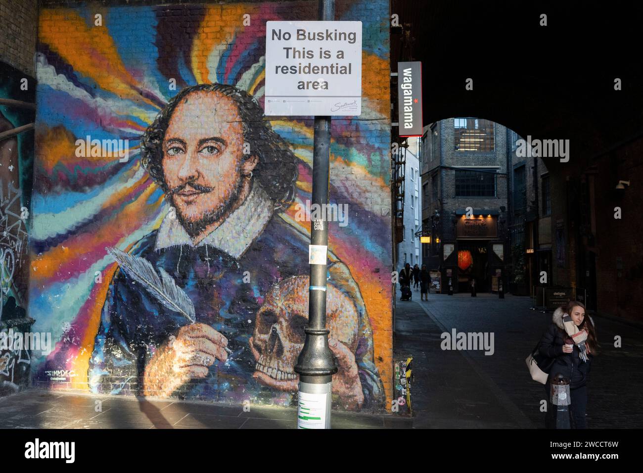 Streets elizabethan london hi-res stock photography and images - Alamy