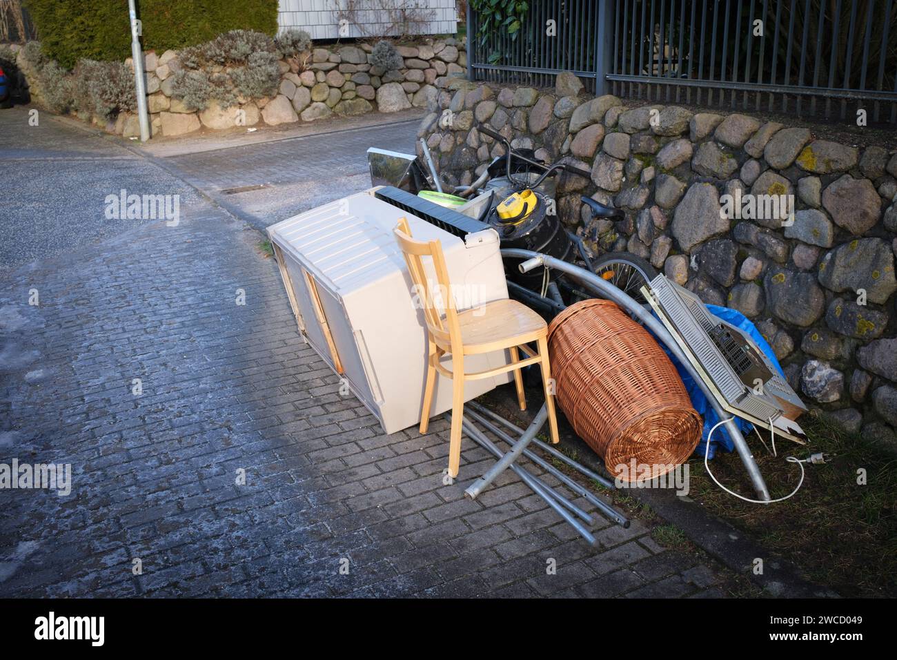 Bulky items hi-res stock photography and images - Alamy