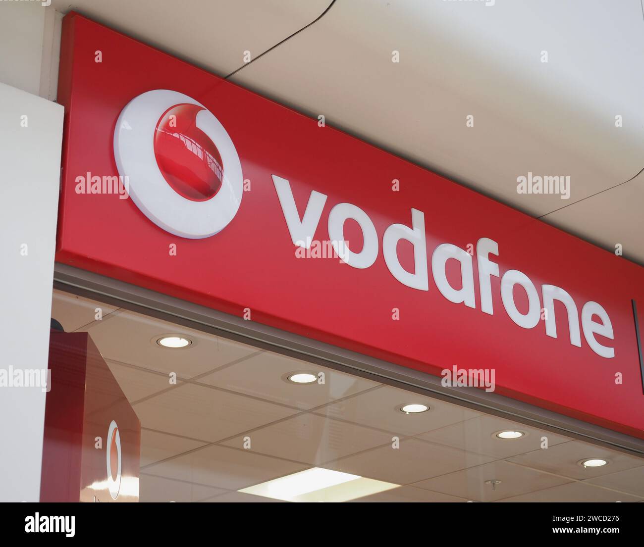 INVERNESS, UK - SEPTEMBER 13, 2023: Vodafone Storefront Sign Stock ...