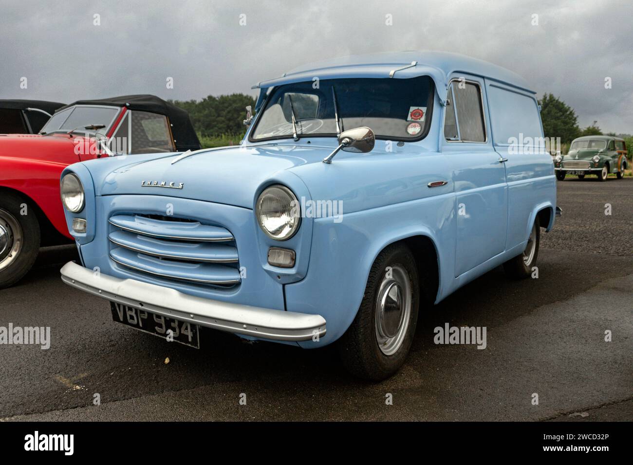 300e van hi-res stock photography and images - Alamy
