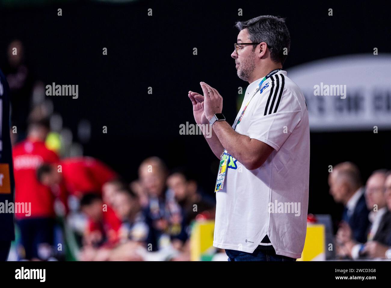 Miguel Angel Velasco Encinas (Trainer Ungarn) gestikuliert MEN?S EHF ...
