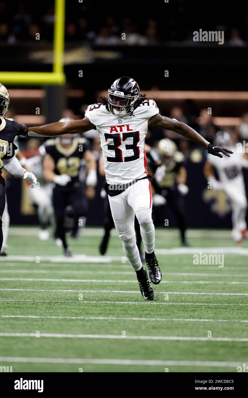 Atlanta Falcons cornerback Tre Flowers (33) during an NFL football game ...