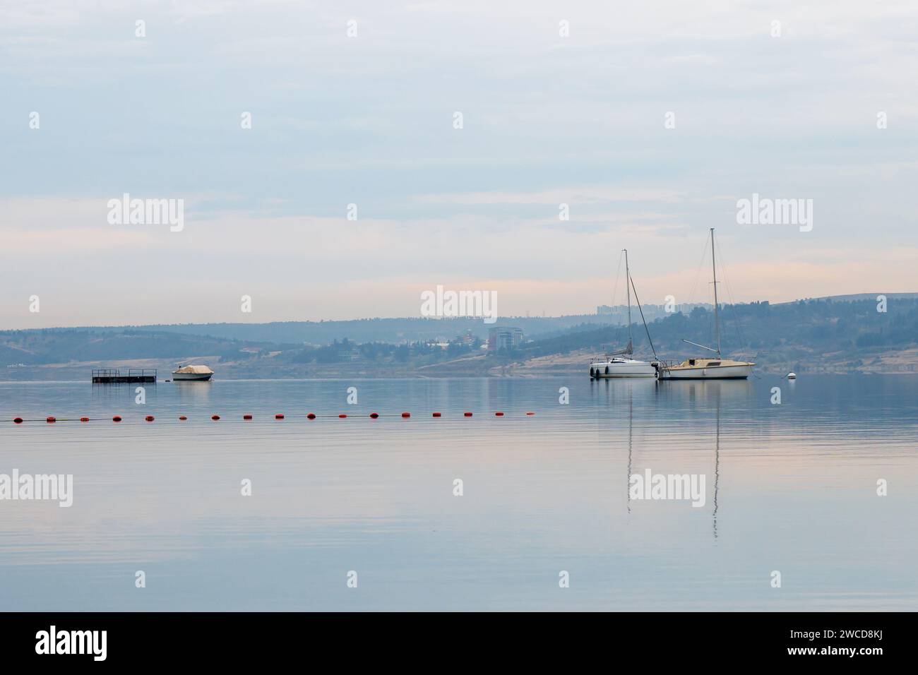 Tbilisi sea, reservoir and boats with deflated sails Stock Photo - Alamy