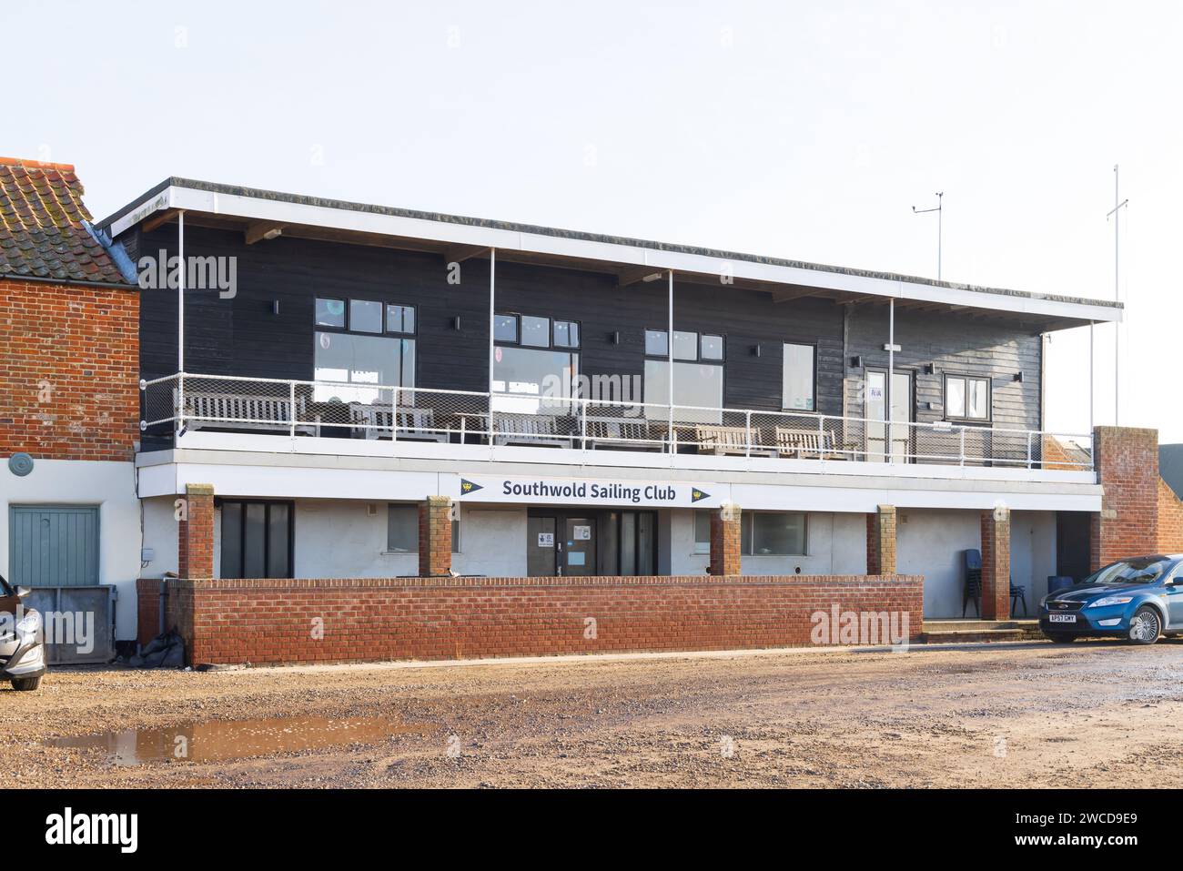English yacht club hi-res stock photography and images - Alamy