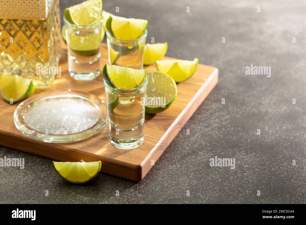 Gold tequila sea salt hi-res stock photography and images - Alamy