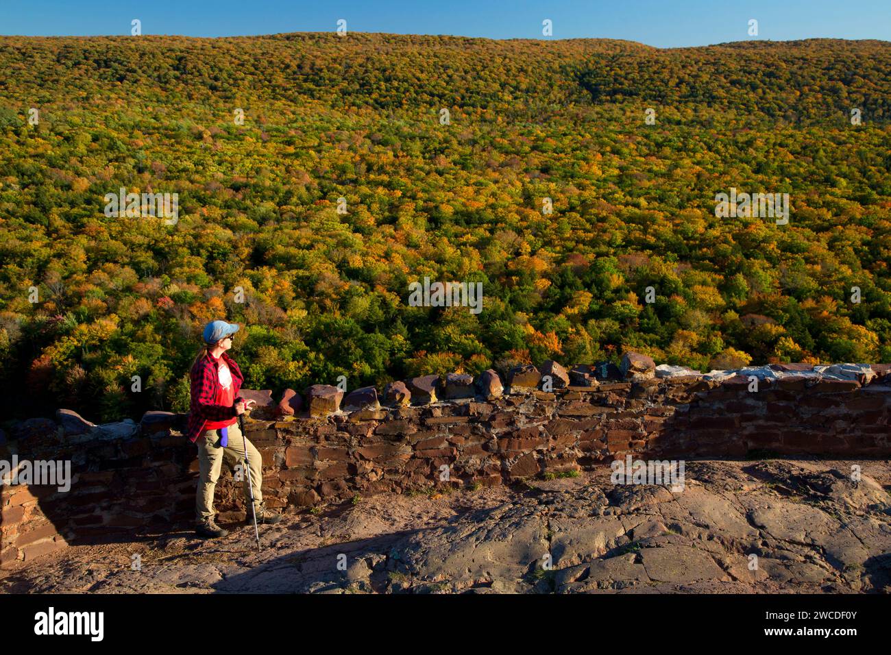 Lake of the Clouds viewing area, Porcupine Mountains Wilderness State ...