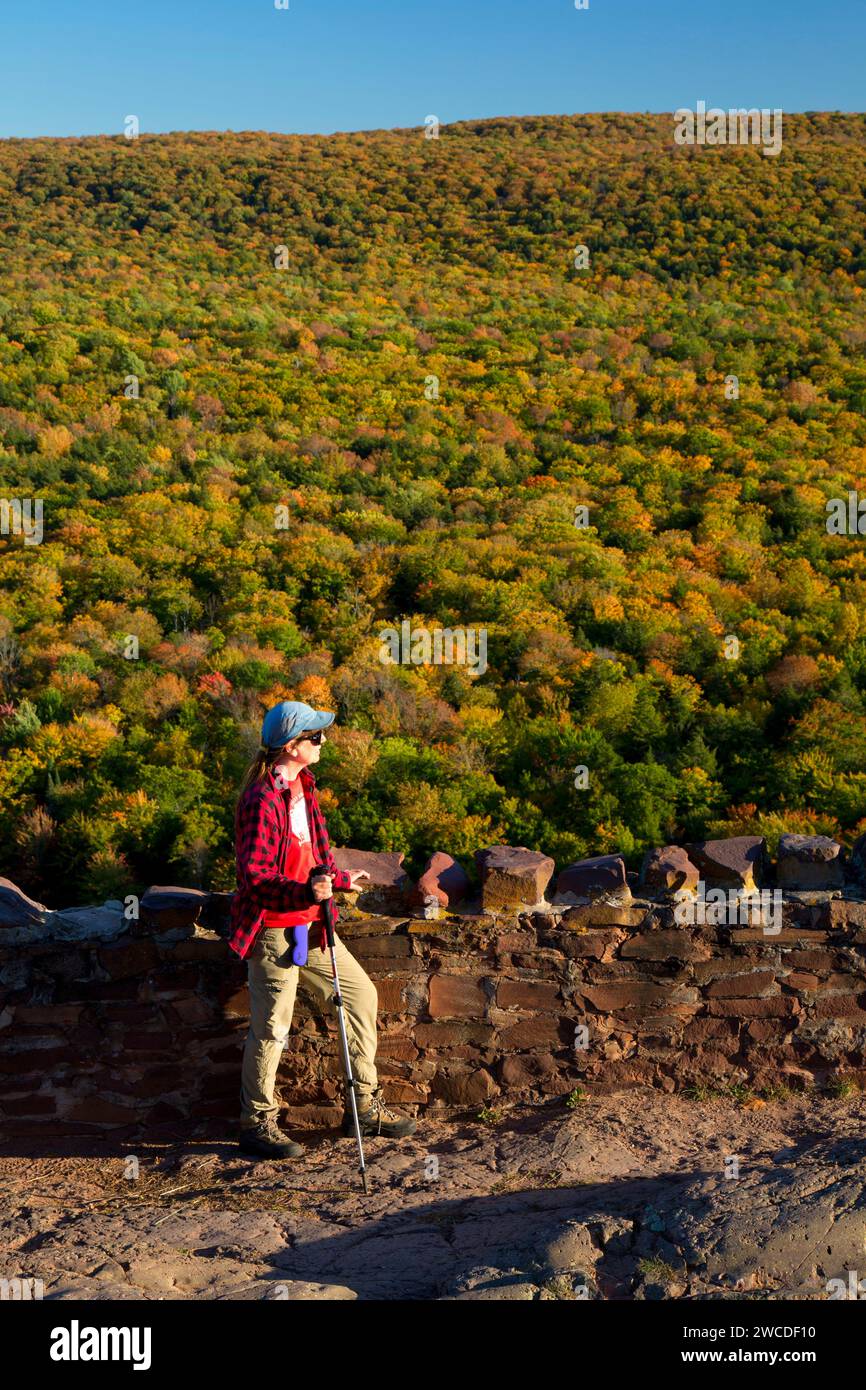 Lake of the Clouds viewing area, Porcupine Mountains Wilderness State ...