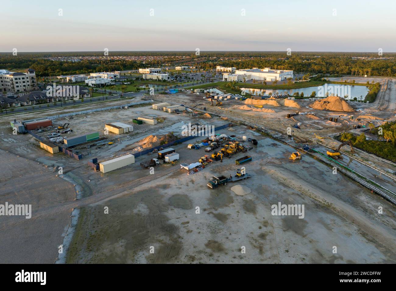 Development of residential housing in US suburbs. Beginning of ...