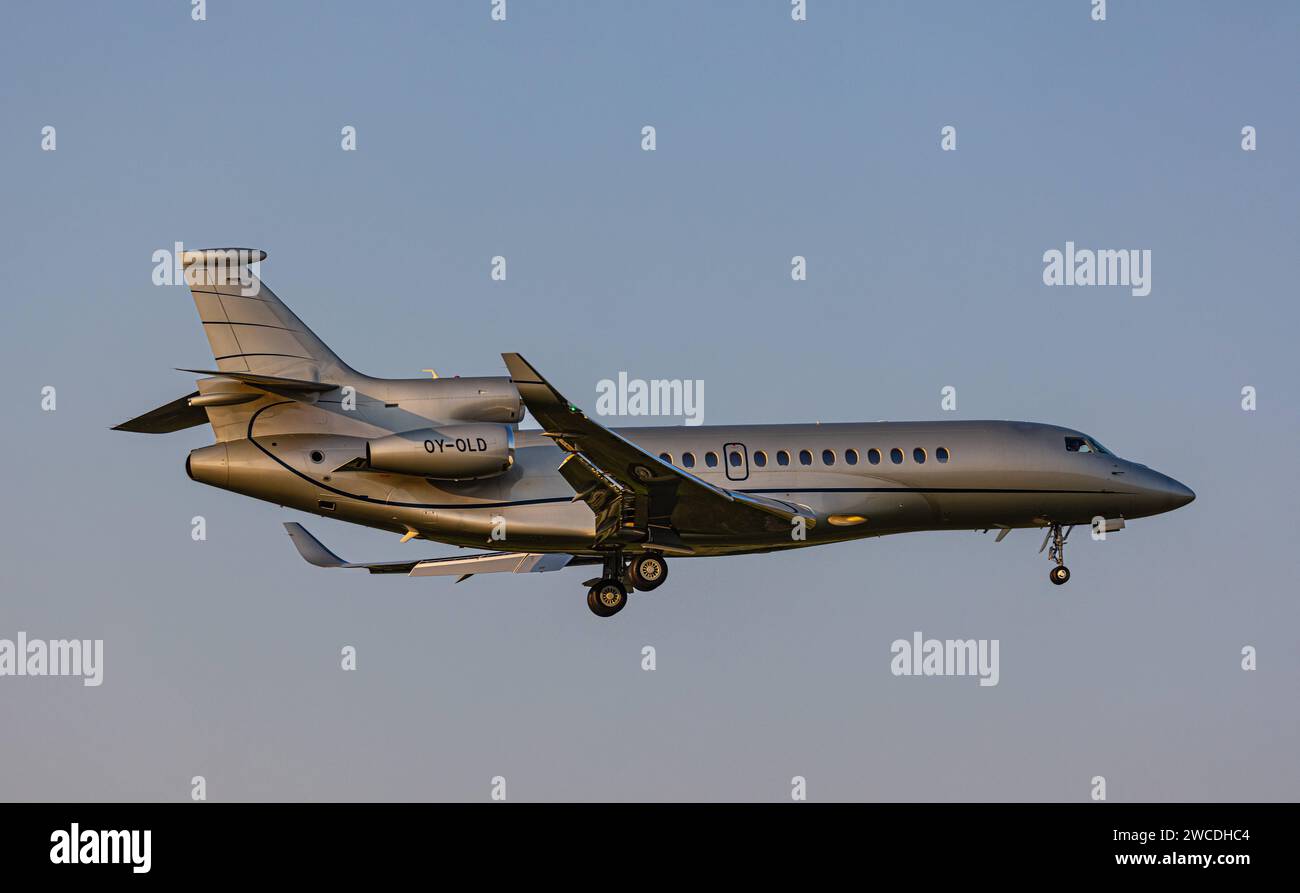 Air Alsie Ein Dassault Falcon 8X von Air Alsie ist im Anflug auf die ...