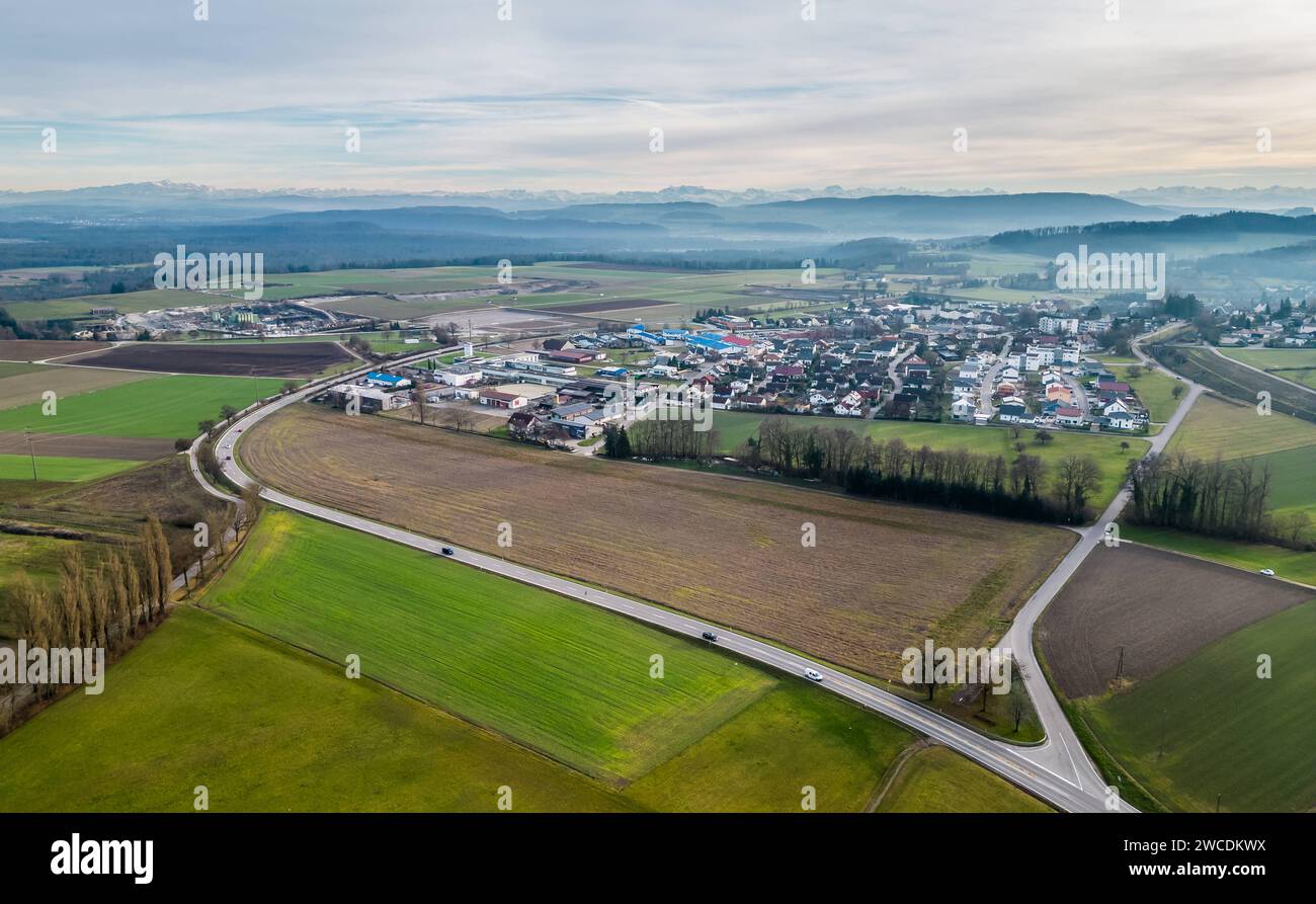 Blick von der strasse auf die hauser hi-res stock photography and ... Blick von der strasse auf die hauser hi-res stock photography and ...