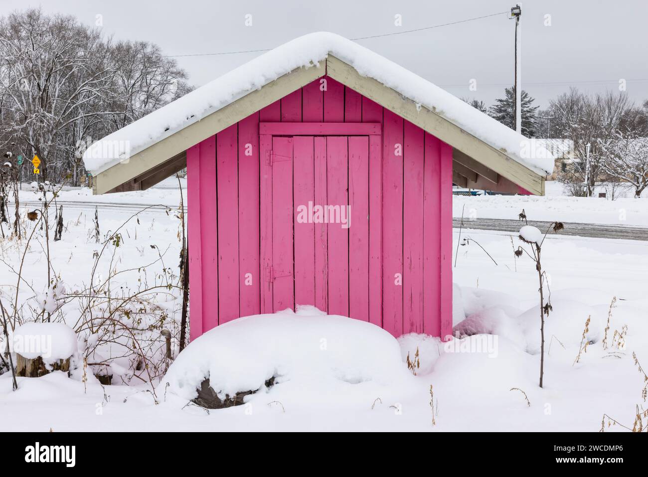 Shed roads hi-res stock photography and images - Alamy