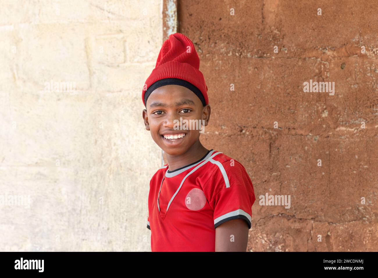 Smile child angola hi-res stock photography and images - Alamy