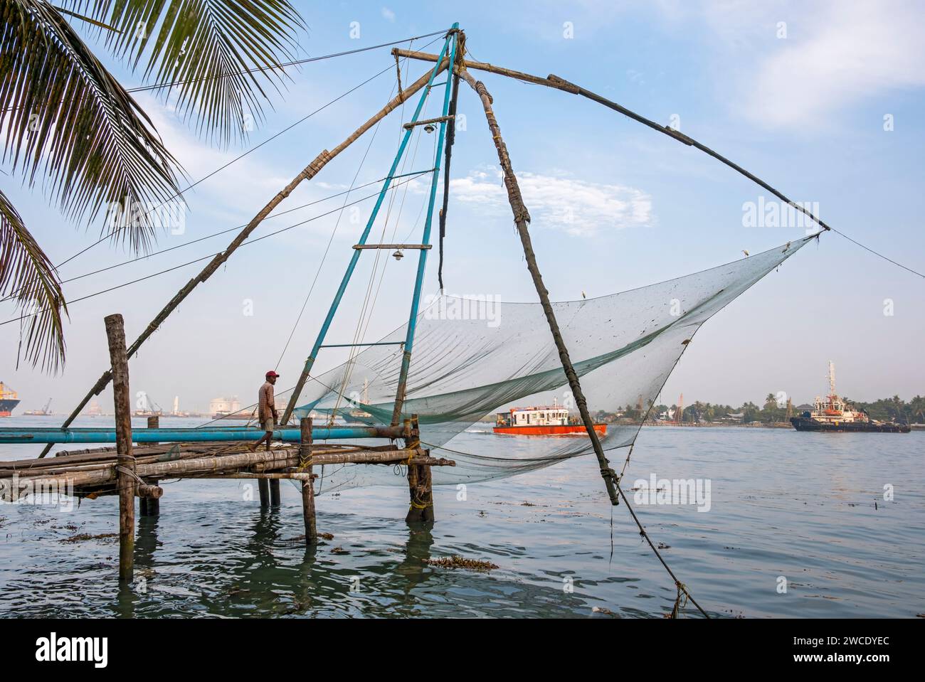 Chinese fishing nets, Fort Kochi, Cochin, Kerala, India Stock Photo - Alamy