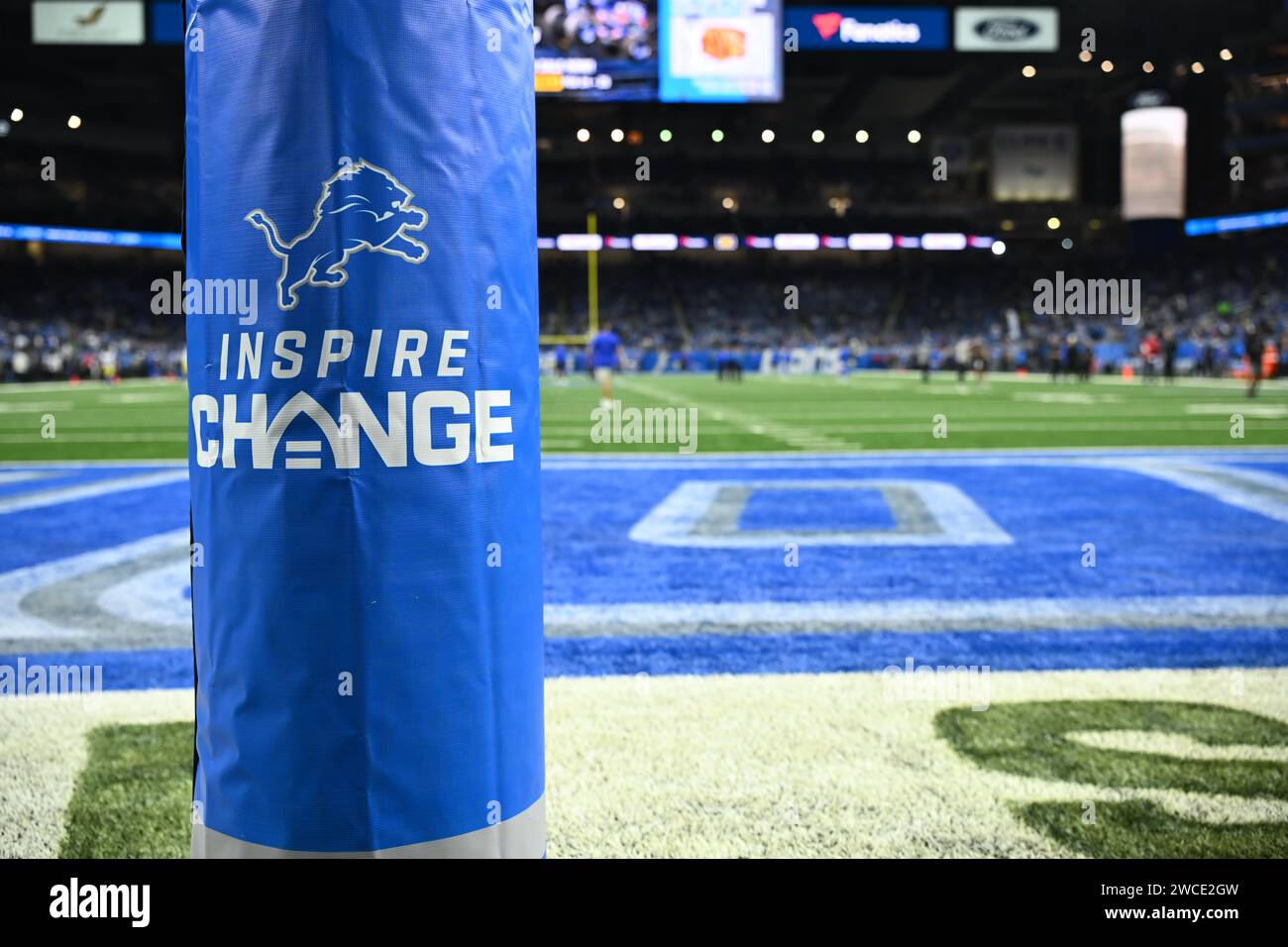 DETROIT, MI - JANUARY 14: View of the field goal post before the game ...