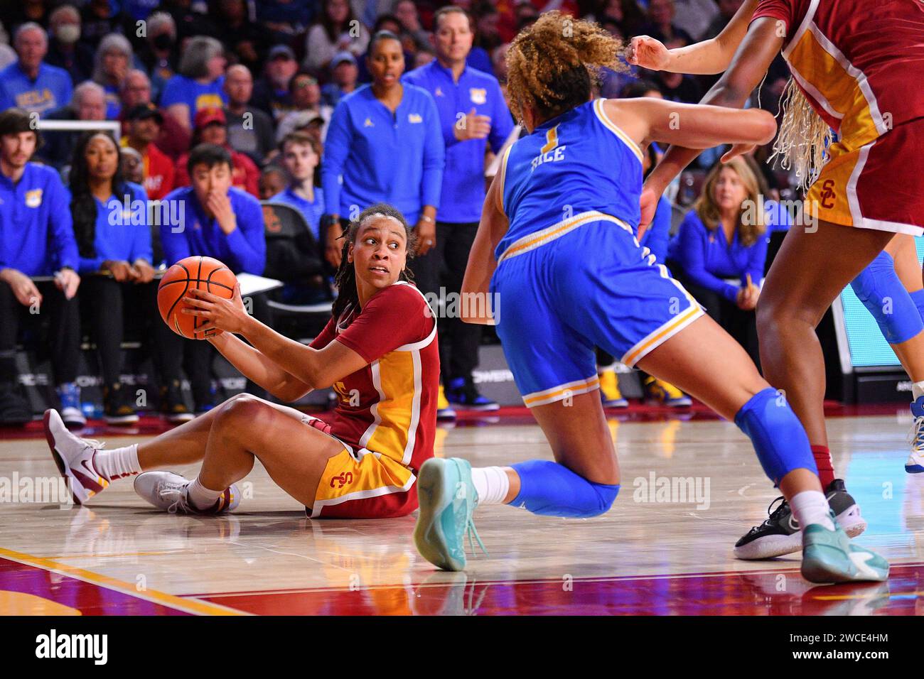 LOS ANGELES, CA - JANUARY 14: USC Trojans guard McKenzie Forbes (25 ...
