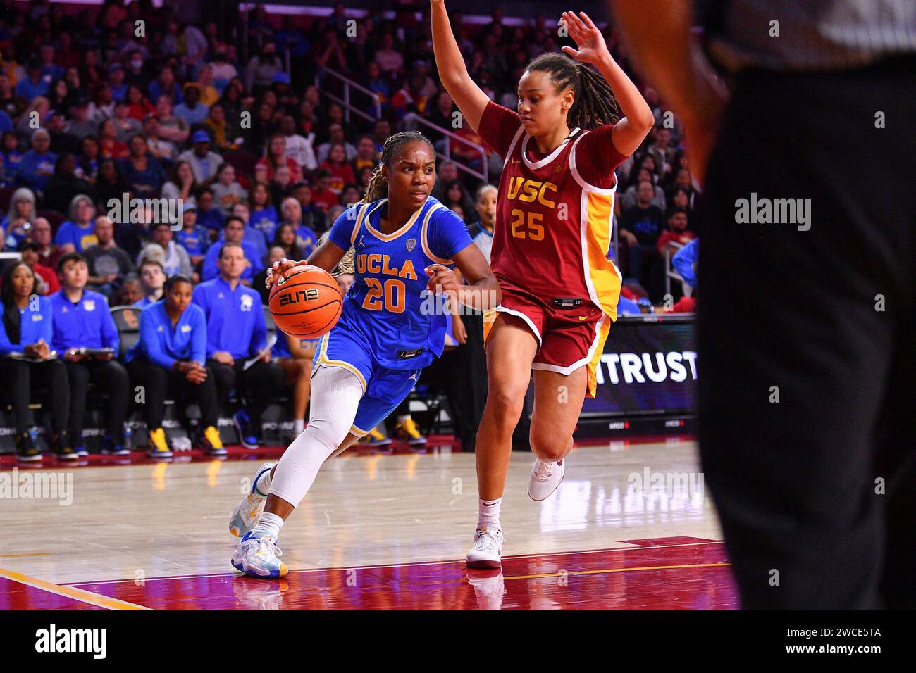 LOS ANGELES, CA - JANUARY 14: UCLA Bruins guard Charisma Osborne (20 ...