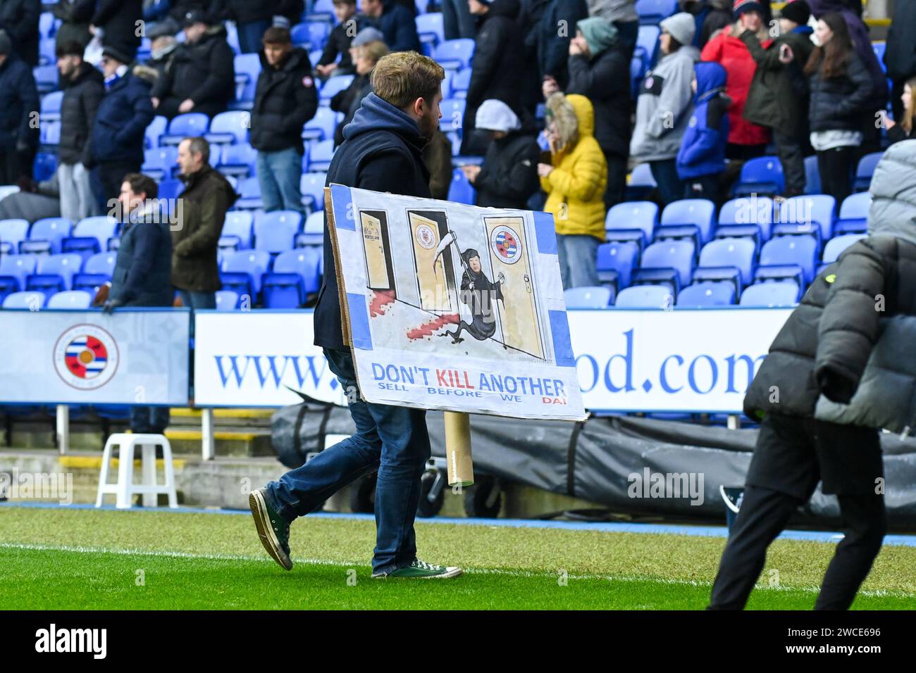 Football pitch invasion hi-res stock photography and images - Alamy