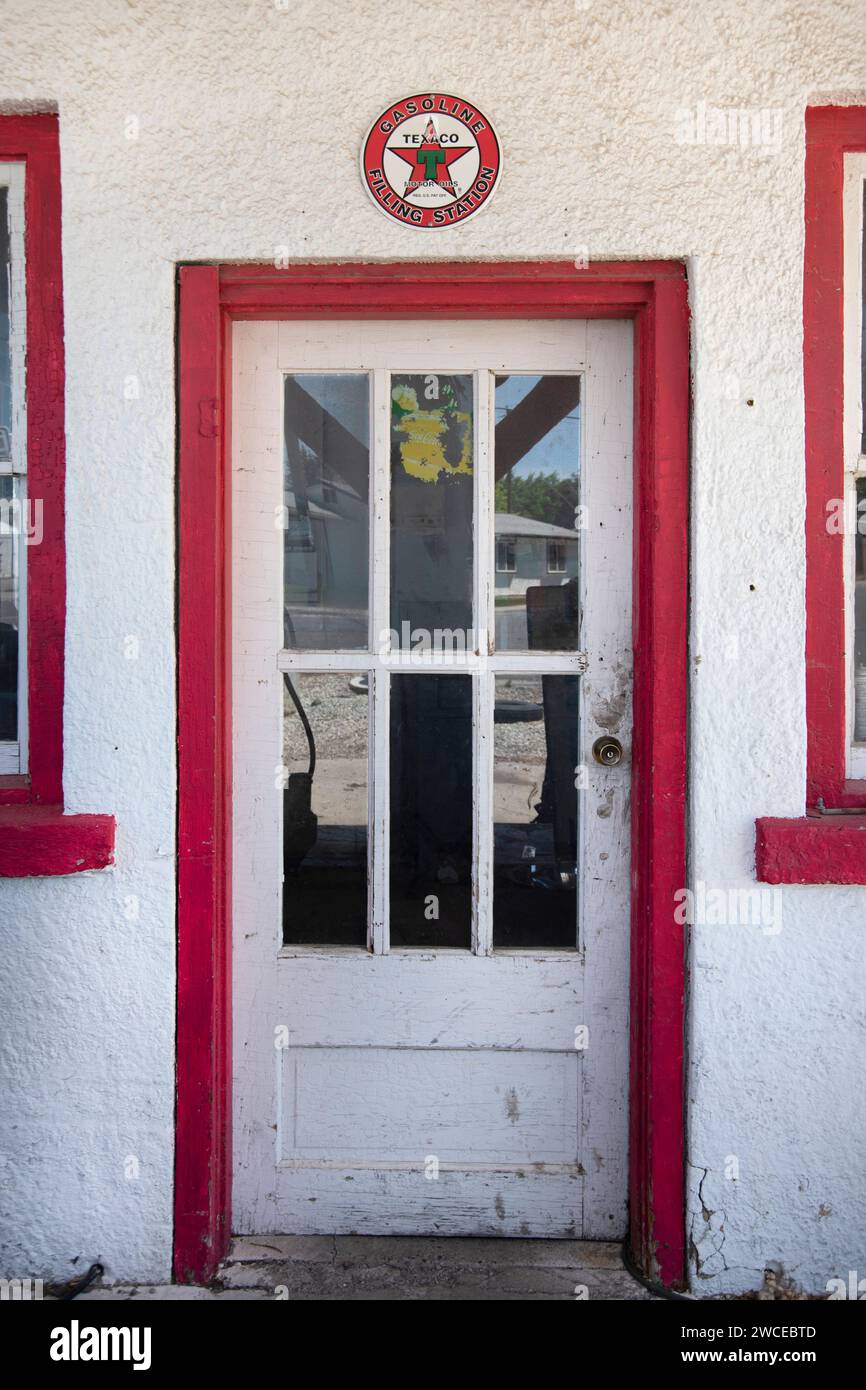 Windowed door hi-res stock photography and images - Alamy