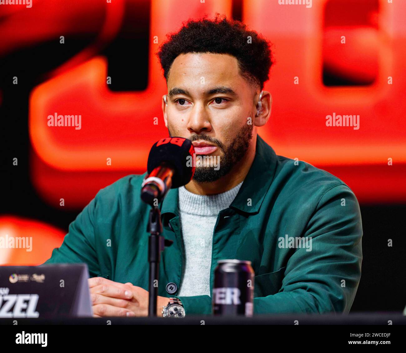 Francis ngannou vs joshua hi-res stock photography and images - Alamy