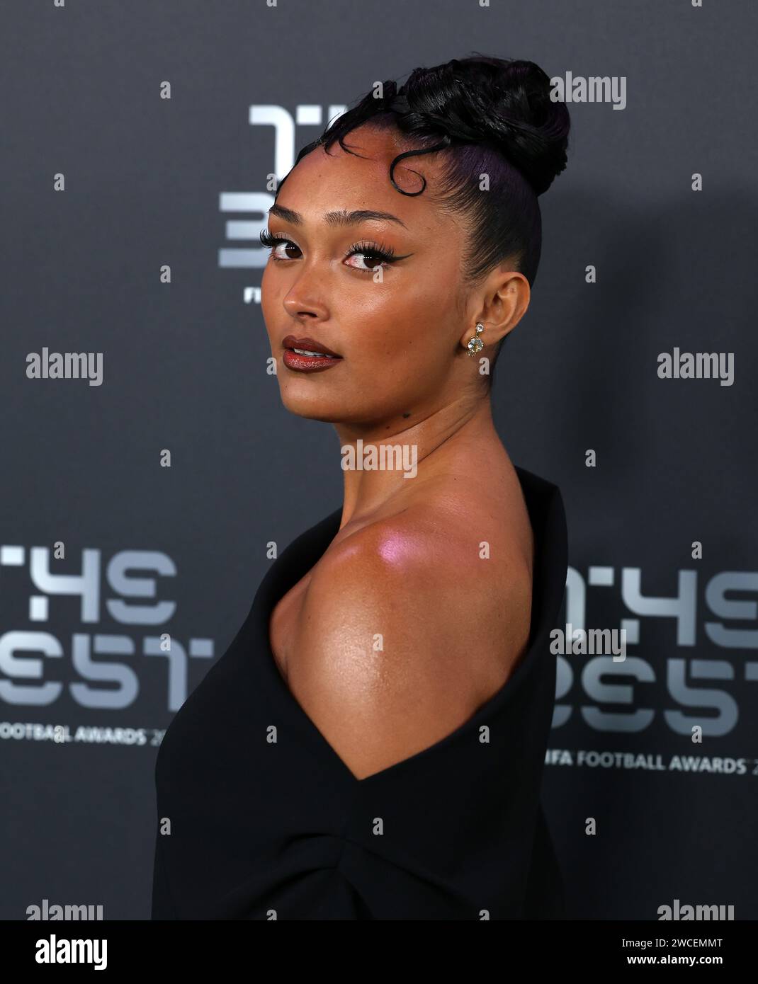 Joy crookes singer hi-res stock photography and images - Alamy