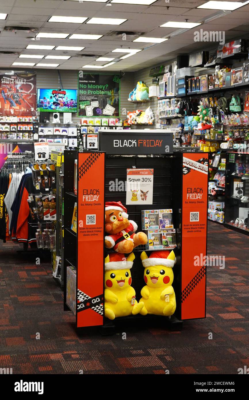 Interior game store hi-res stock photography and images - Alamy