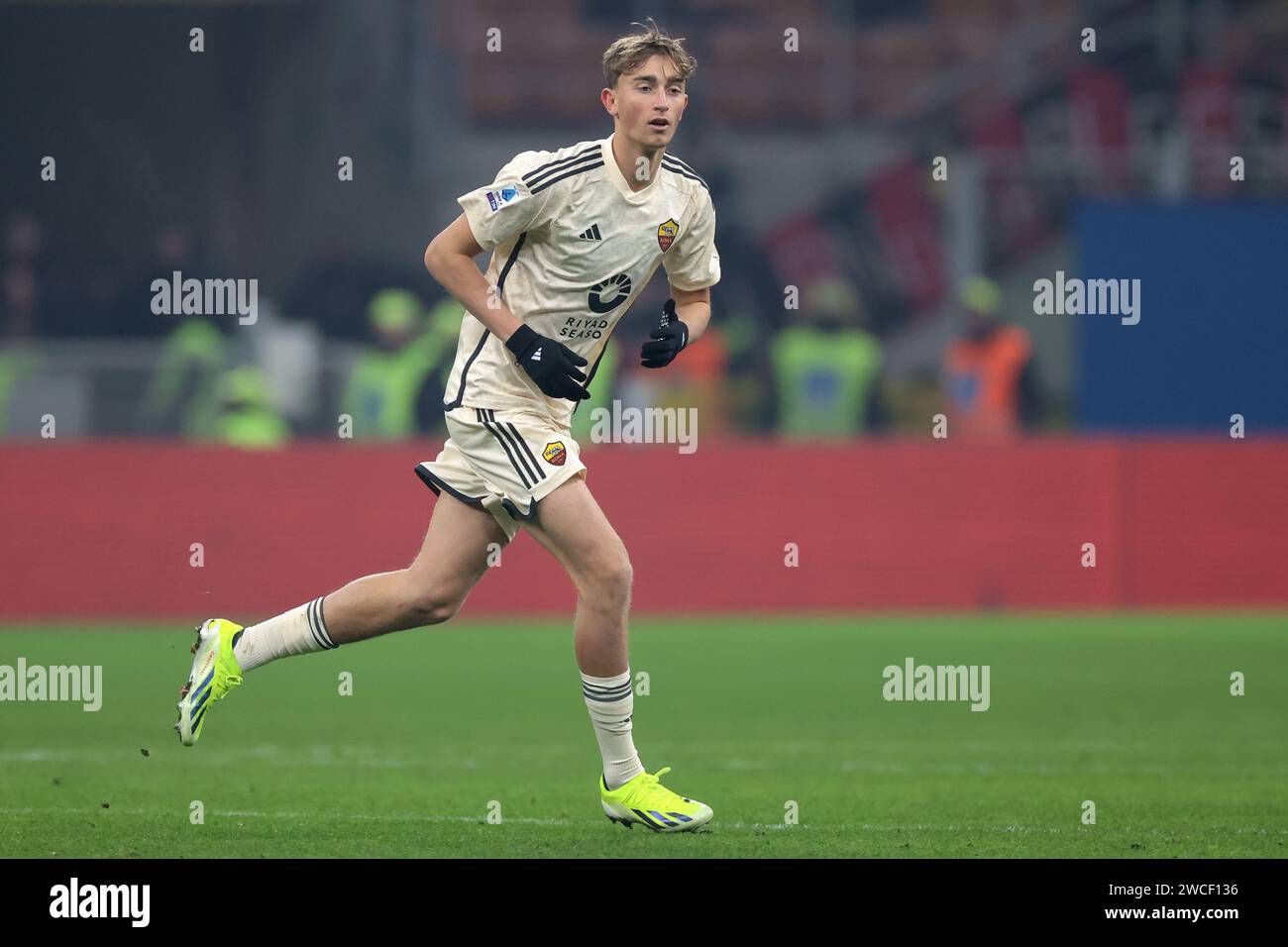 Huijsen 2024 hi-res stock photography and images - Alamy