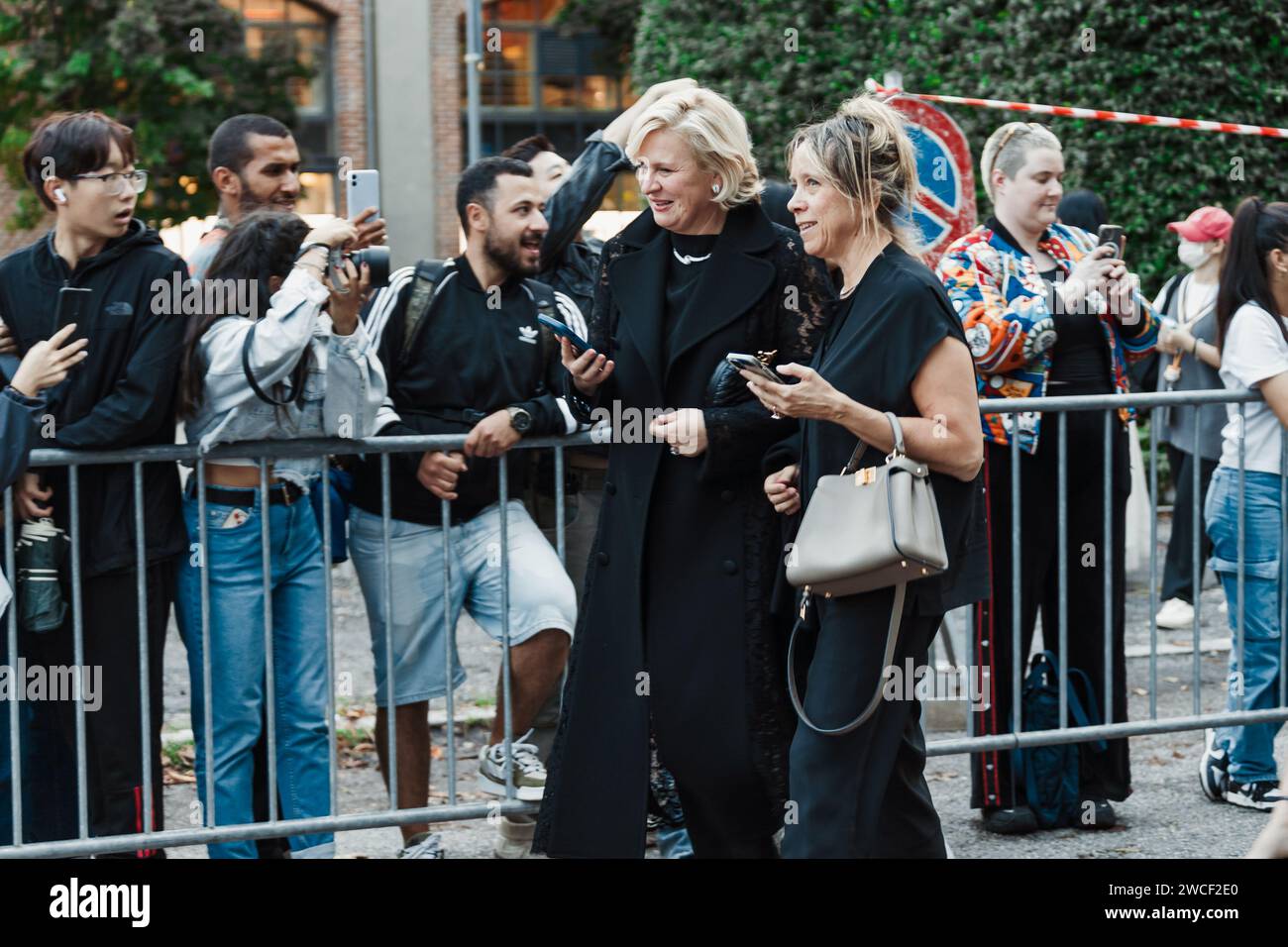 Fashion show 2024 milan hi-res stock photography and images - Alamy