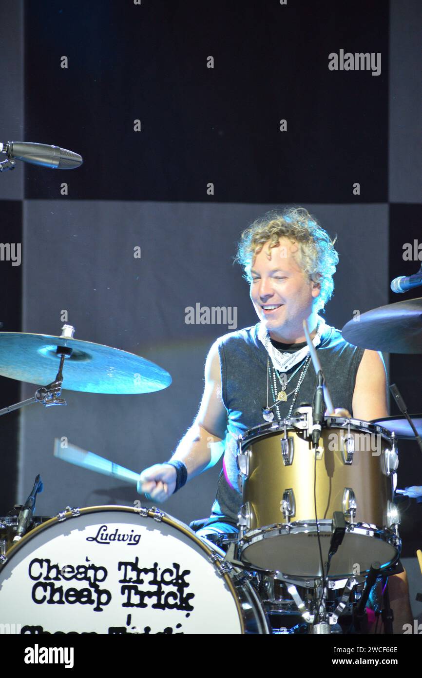 Cheap Trick performs in Sherman Texas, during what would become a rain ...