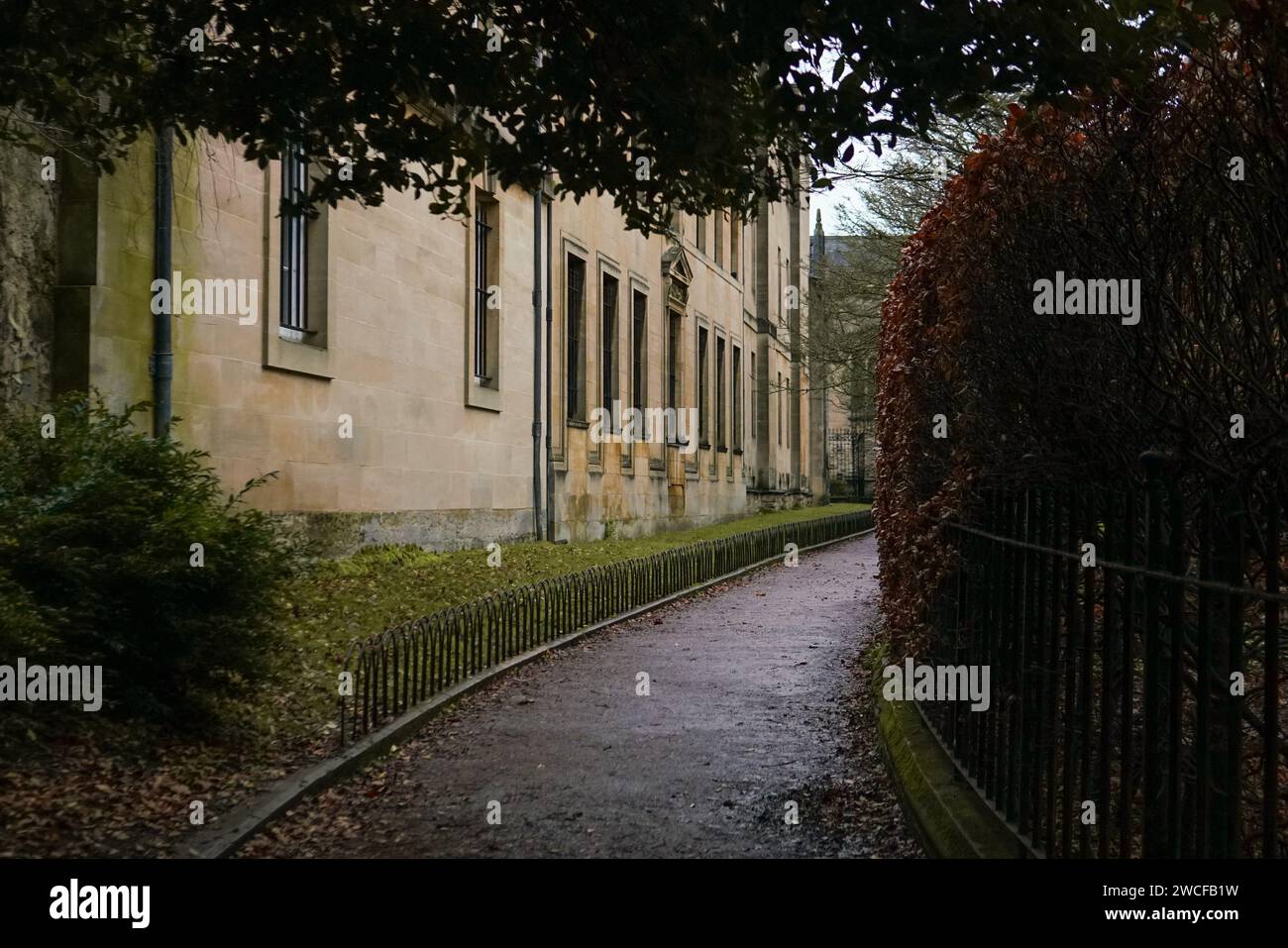 Dark and vibrant alleys of Oxford, UK love for rock Stock Photo - Alamy