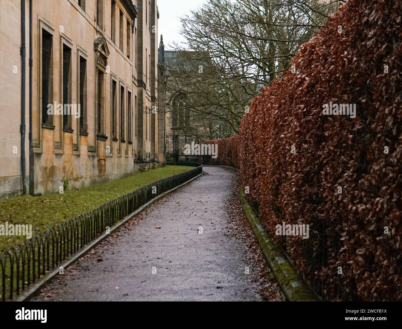Dark and vibrant alleys of Oxford, UK love for rock Stock Photo - Alamy