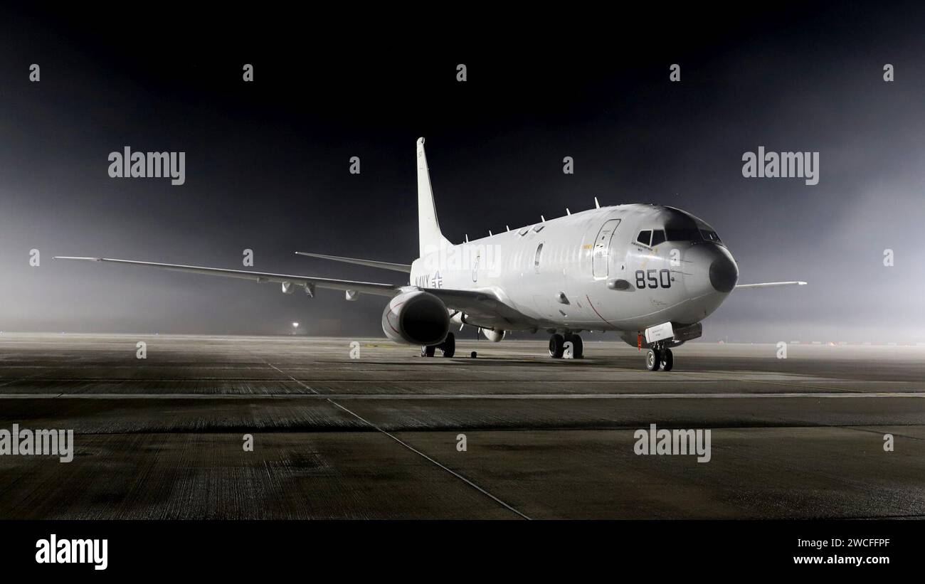 P8 aircraft hi-res stock photography and images - Alamy