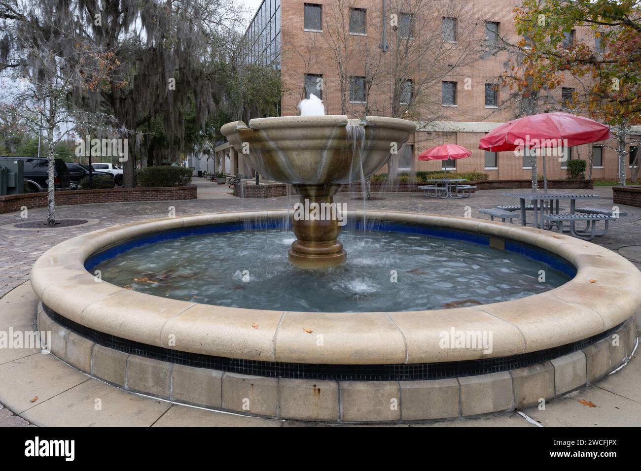 Fountain near valerie theatre and old courthouse heritage museum hi-res stock photography and ...