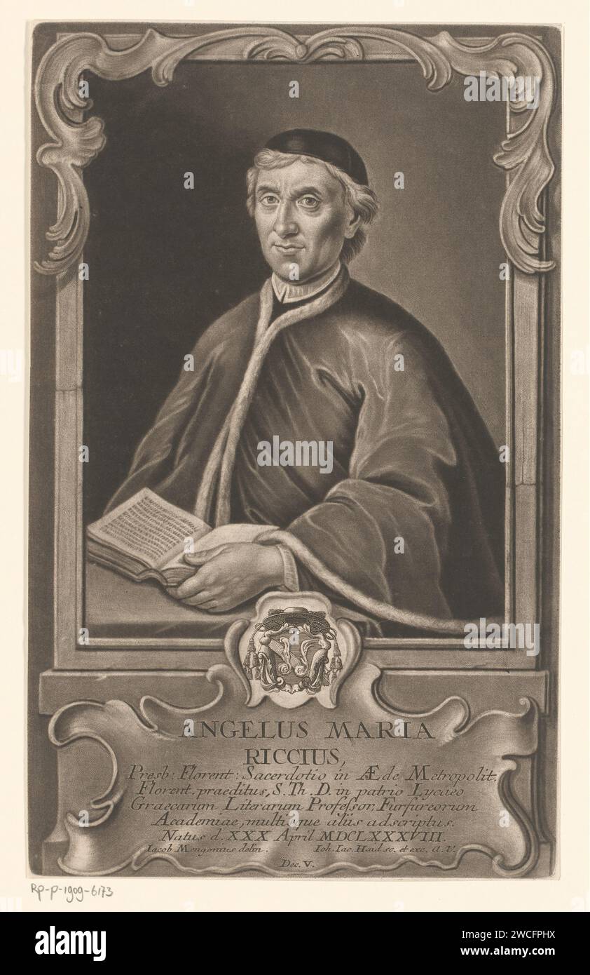 Maria ricci hi-res stock photography and images - Alamy