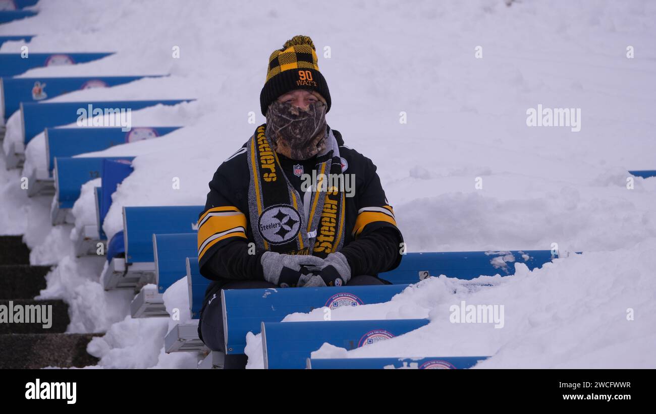 Buffalo, NY, USA. 15th Jan, 2024. Buffalo fans had to dig their own seats from snow before the ...