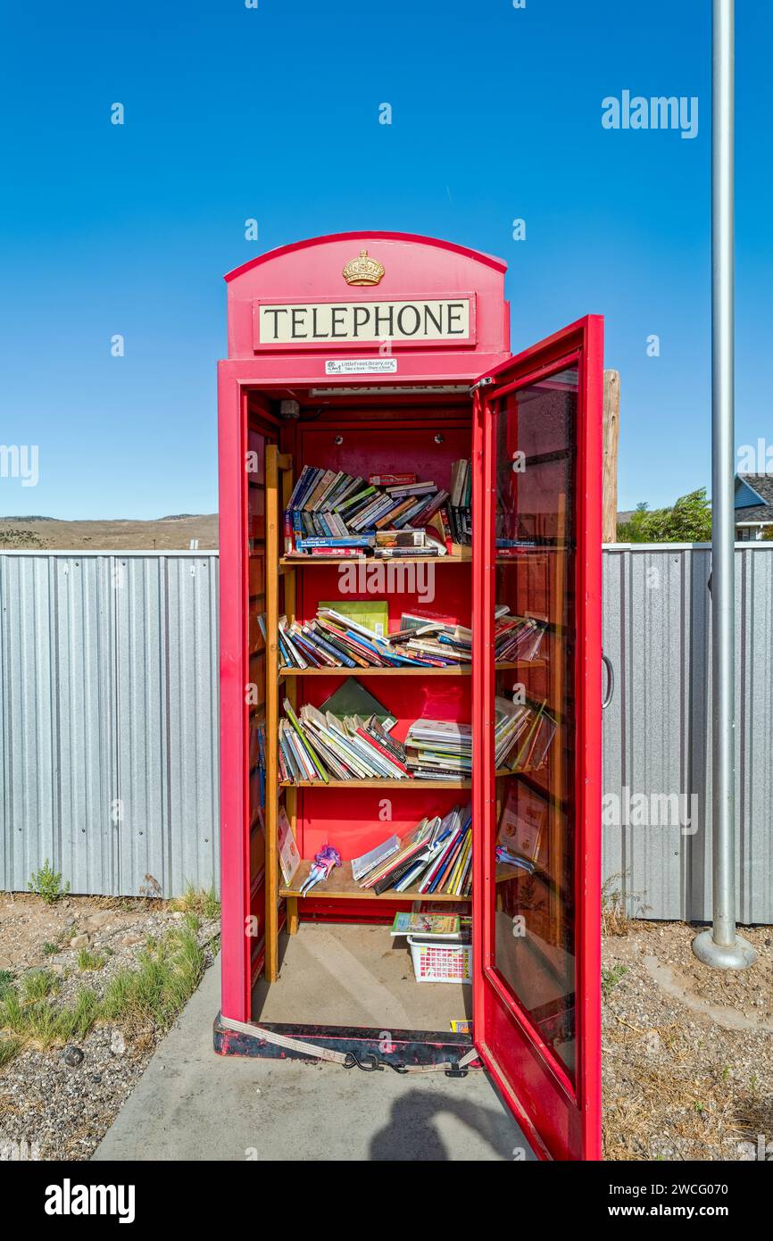 Phone booth library hi-res stock photography and images - Alamy