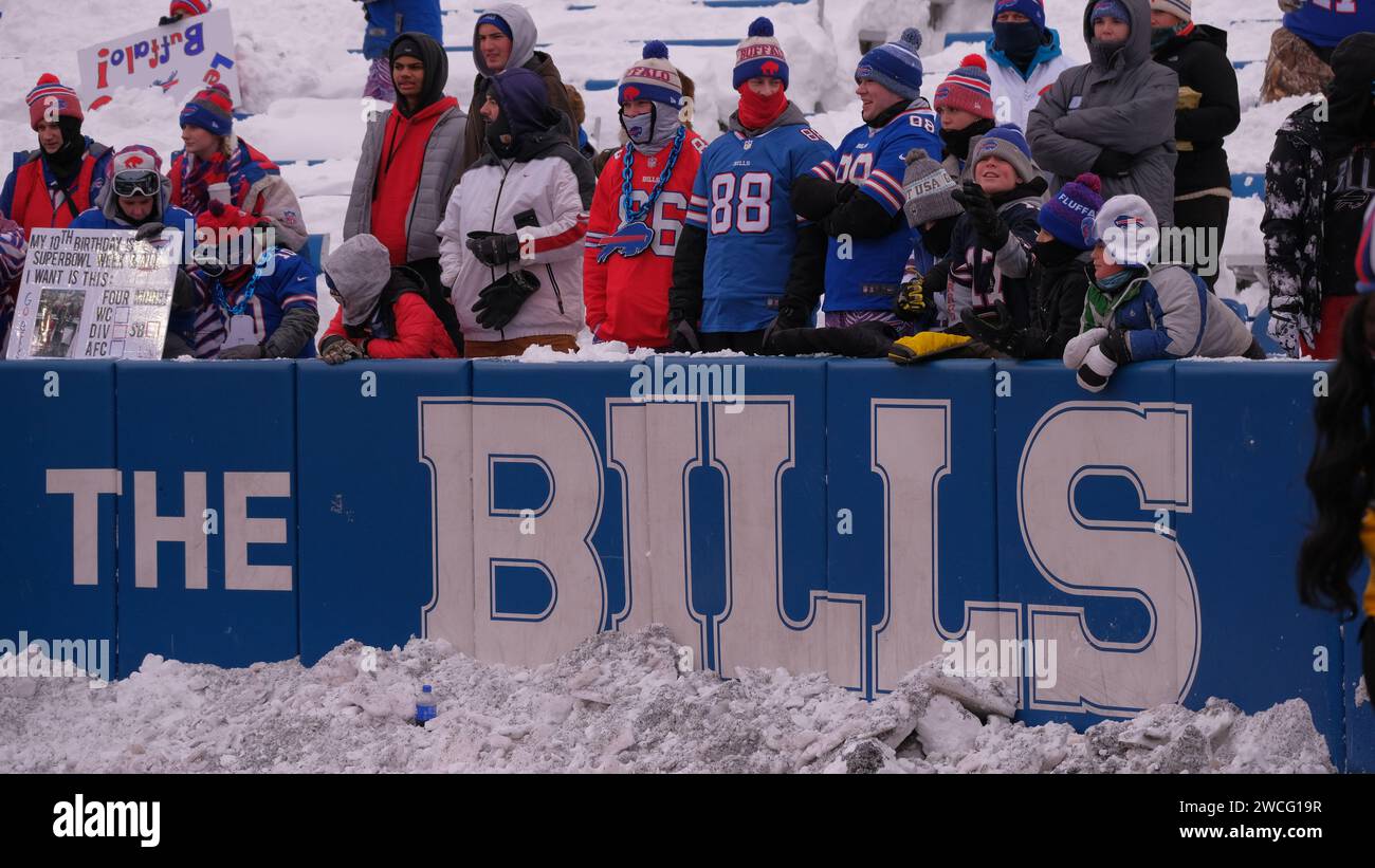 Buffalo, USA. 15th Jan, 2024. JAN 15, 2024: Buffalo fans had to dig their own seats from snow ...