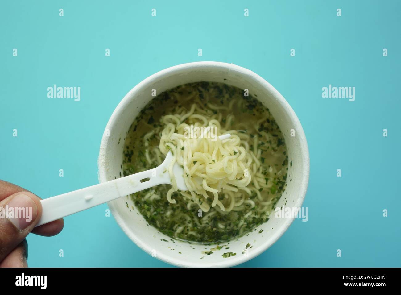 spoon pick instant noodles top view Stock Photo - Alamy