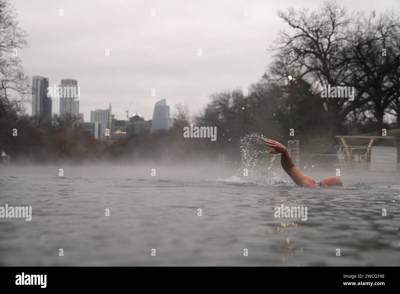 Austin, Texas, USA. 15th Jan, 2024. Ory Barak completes a one-half mile ...