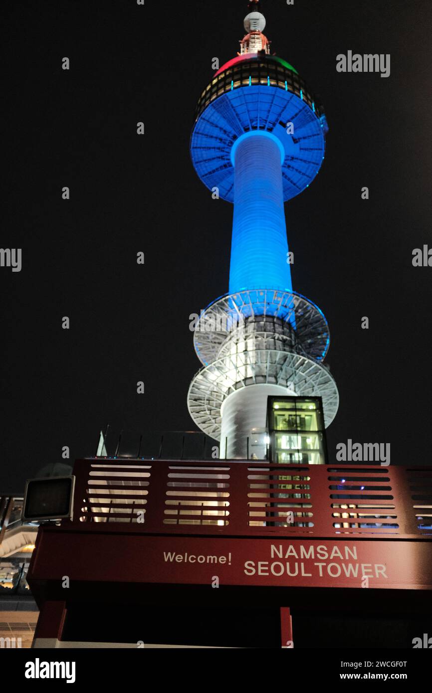 Namsan tower at night hi-res stock photography and images - Alamy