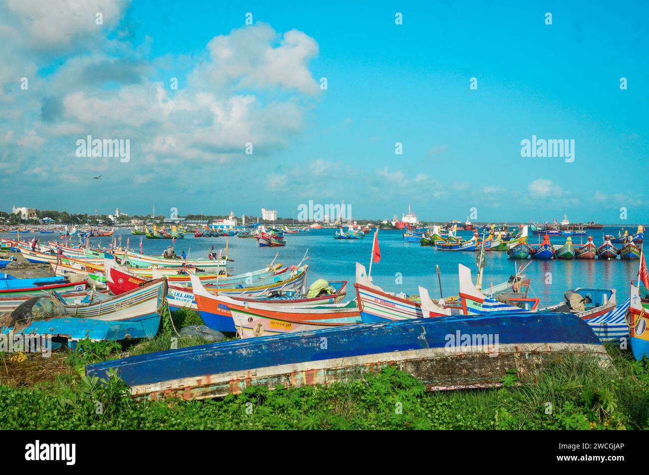 Coastal tourism boats hi-res stock photography and images - Alamy