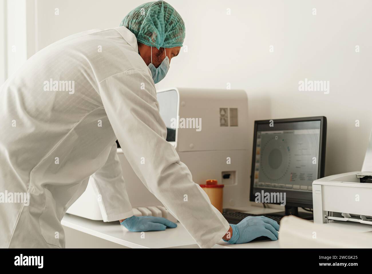 Control room scientist hi-res stock photography and images - Alamy