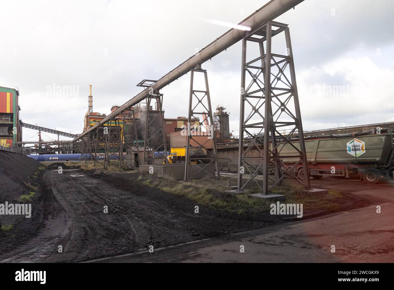 Illustration of ArcelorMittal steel works in Grande-Synthe near of ...